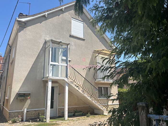 Maison 8 pièces à vendre à Châtellerault, Sud Ouest