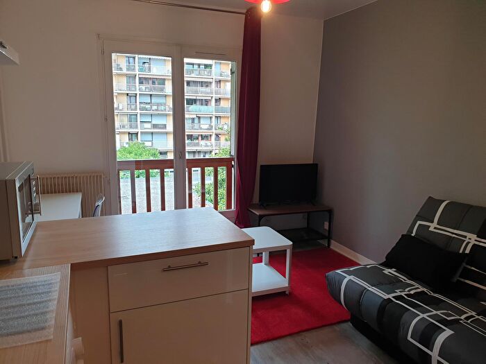 Appartement 1 pièce à Chambéry, Centre-ville, à louer