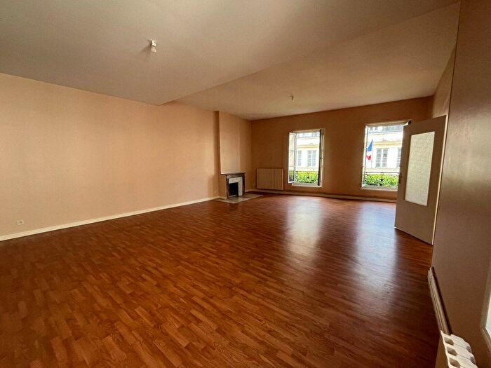 Appartement 4 pièces à Centre, Angers, à louer