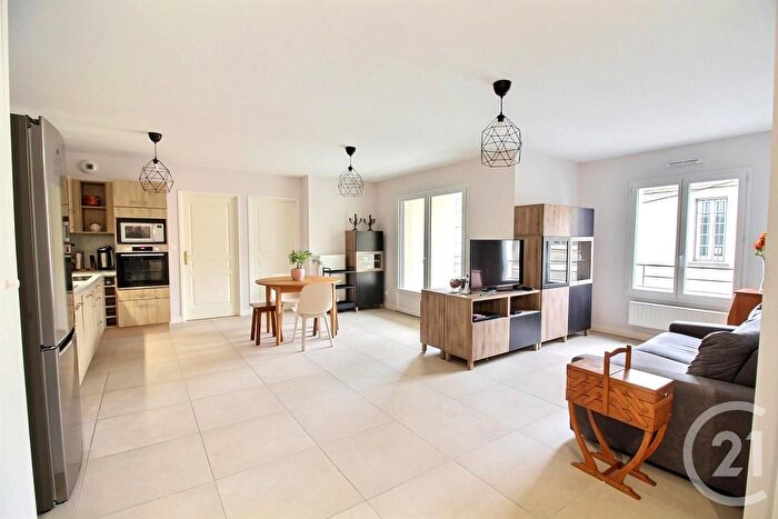 Appartement à vendre - Château-Thierry, Centre-ville - 3 pièces - 2 chambres