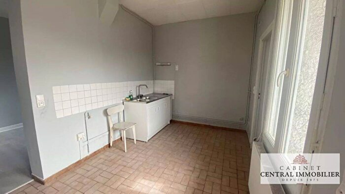 Maison à louer - Est, Romilly-sur-Seine - 4 pièces - 2 chambres