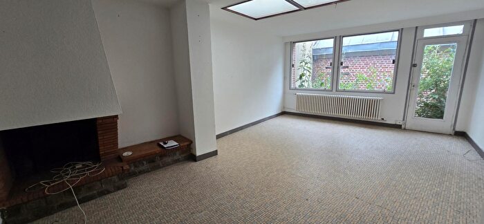 Maison à vendre - Abbeville, Centre-ville - 6 pièces - 4 chambres