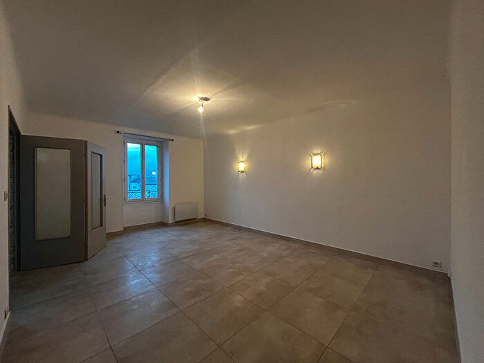 Appartement à louer - Châteaurenard, Barret, Lonnes, La Crau - 3 pièces - 2 chambres