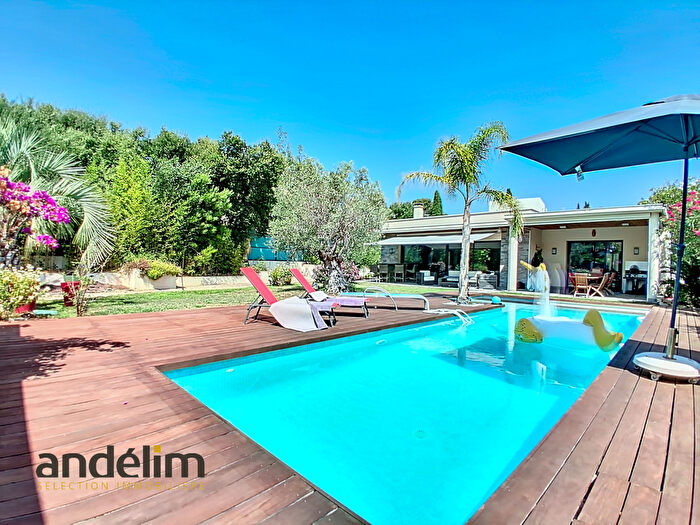 Maison à vendre - Saint-Raphaël, Plateau Notre-Dame - 5 pièces - 4 chambres