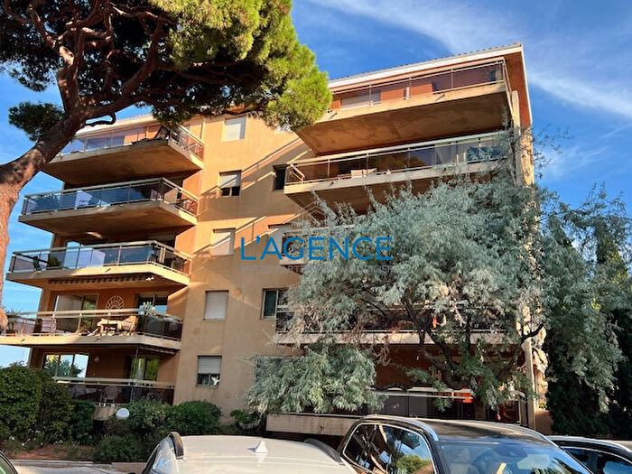Hyères, Port : Appartement 2 pièces à vendre
