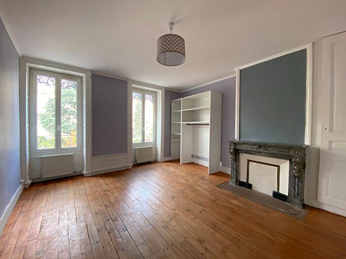 Appartement à louer - Estialet le Bouchet, Montbrison - 2 pièces - 1 chambre