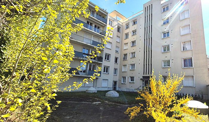 Appartement à vendre - Saint-Dizier, Gigny, Centre-ville - 5 pièces - 3 chambres