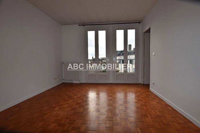 Appartement à louer - Bénédictins-Montplaisir, Limoges - 2 pièces - 1 chambre