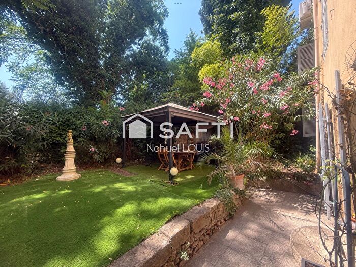 Appartement à vendre - Aix-en-Provence, Centre-ville - 5 pièces - 3 chambres