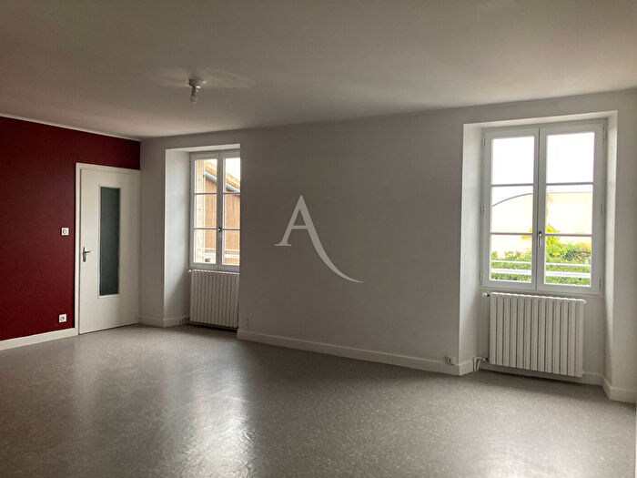 Fontenay-le-Comte, Centre-ville, Les Loges, La Pommeraie, La Sablière : Appartement 4 pièces à vendre