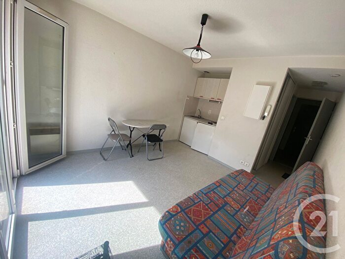 Appartement à louer - Rodez, Saint-Eloi, Camonil - 1 pièce