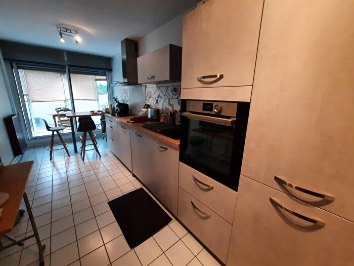 Appartement à louer - Quartiers Ouest, Bourg lEvesque - 5 pièces - 3 chambres