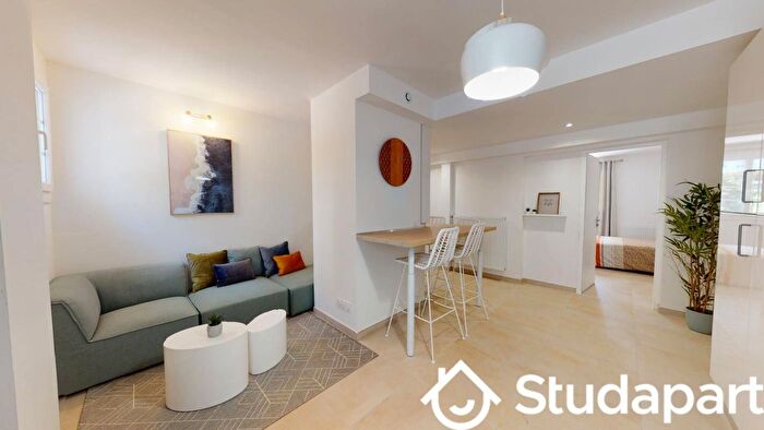 Appartement à louer - Estanove, Montpellier - 1 pièce - 2 chambres