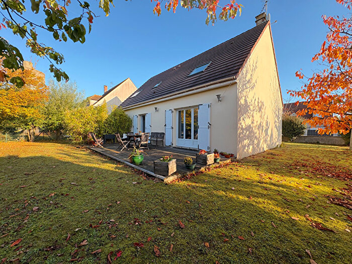 Maison à vendre - Villejust - 6 pièces - 4 chambres