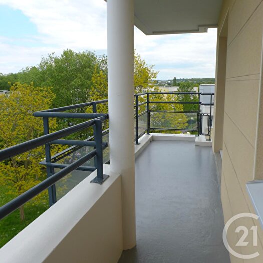 Appartement à louer - Metz, Borny - 2 pièces - 1 chambre