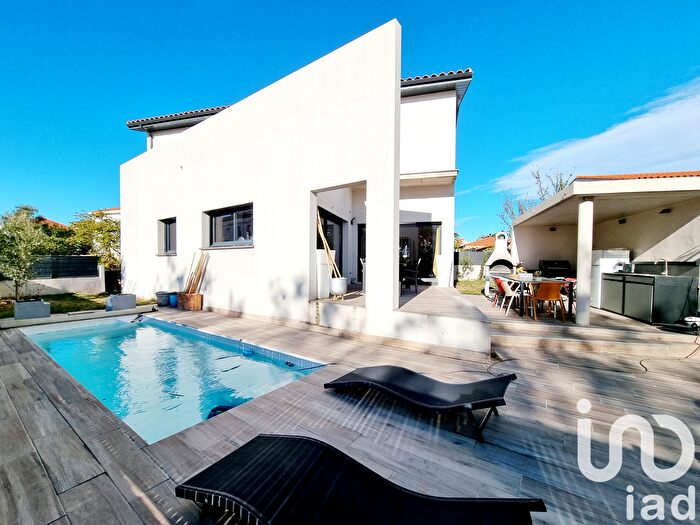 Maisons à vendre et appartements à louer - 1