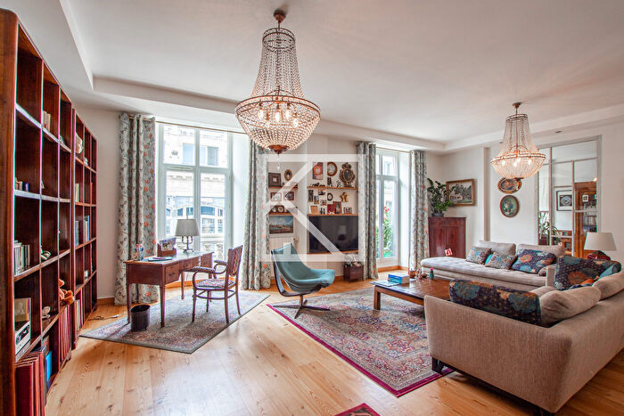 Appartement à vendre - Angers - 7 pièces - 5 chambres