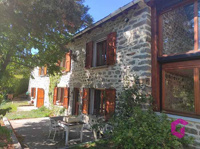 Maison 8 pièces à Yssingeaux, à vendre