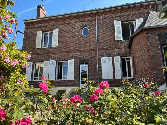 Maison 11 pièces à postalCode, à vendre
