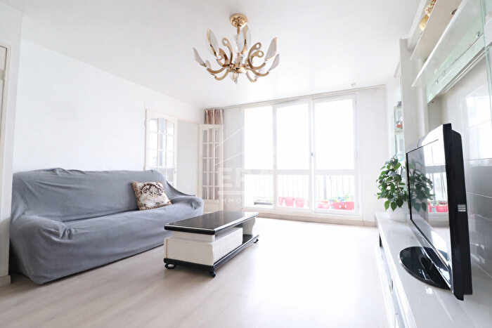 Appartement à vendre - Saint-Denis, Delaunay, Belleville - 4 pièces - 3 chambres