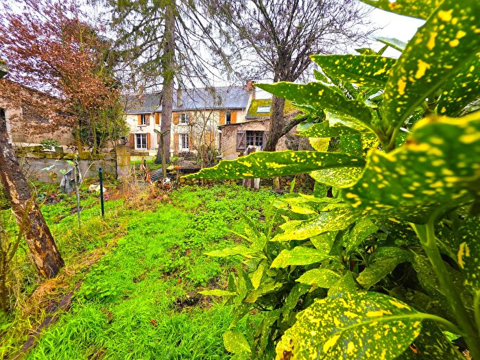 Maison à vendre - Baugé - 8 pièces - 6 chambres