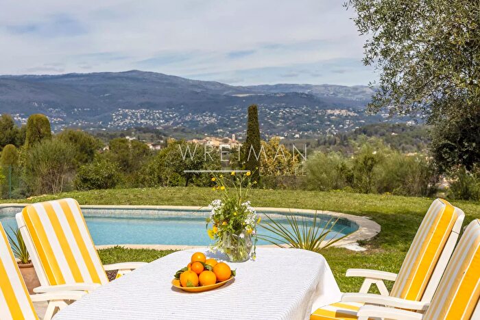 Maison à vendre - Mouans-Sartoux - 9 pièces - 4 chambres