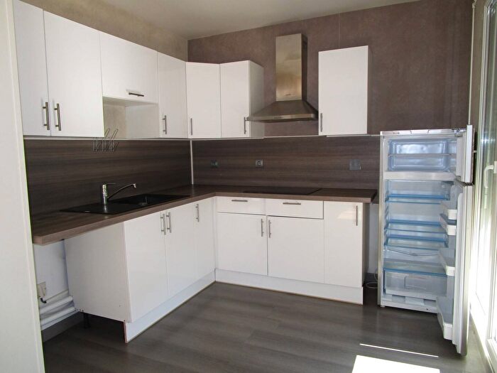 Appartement à louer - Bois dAmour-Porte de Paris-Courlancy, Reims - 3 pièces - 2 chambres