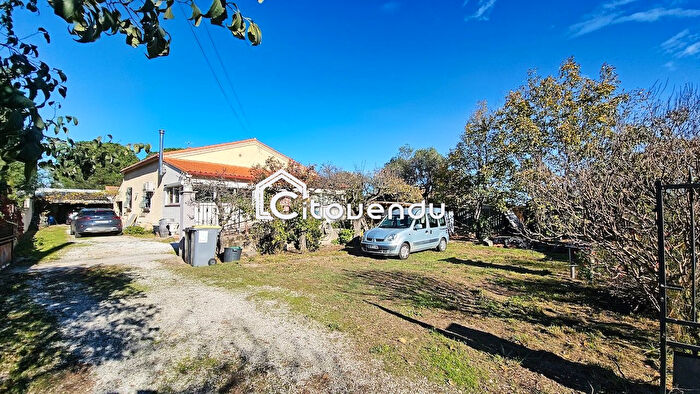 Maison à vendre - Montesquieu-des-Albères - 6 pièces - 3 chambres