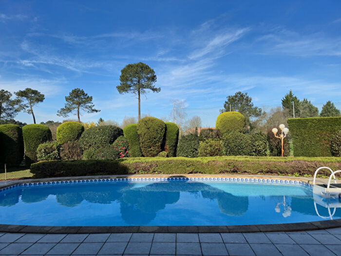 Maison à vendre - Pessac, Magonty - 4 pièces - 3 chambres