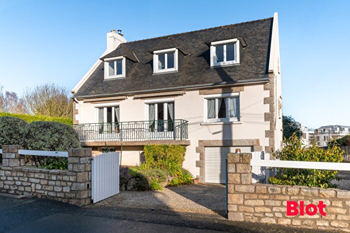 Maison à vendre - Cancale - 6 pièces - 5 chambres