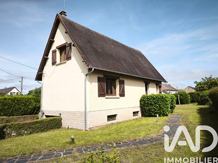 Javron-les-Chapelles : Maison 4 pièces à vendre