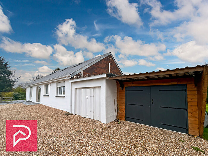 Maison à vendre - Beaumont-le-Roger - 5 pièces - 3 chambres