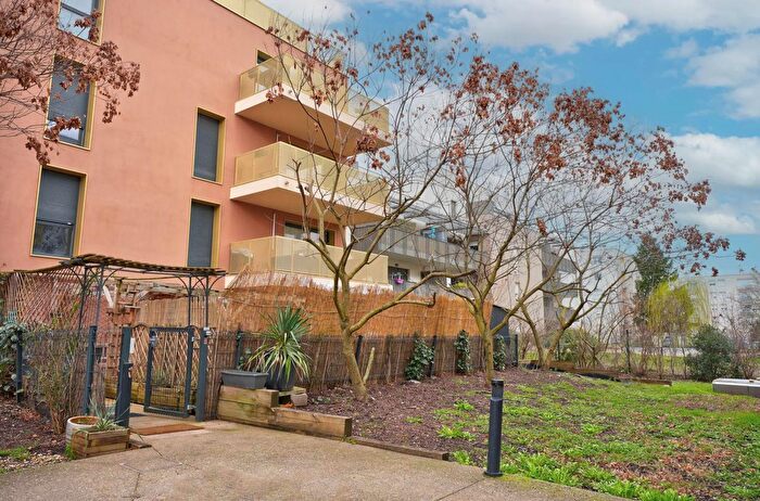 Appartement à vendre - Bron, Le Terraillon - 4 pièces - 3 chambres