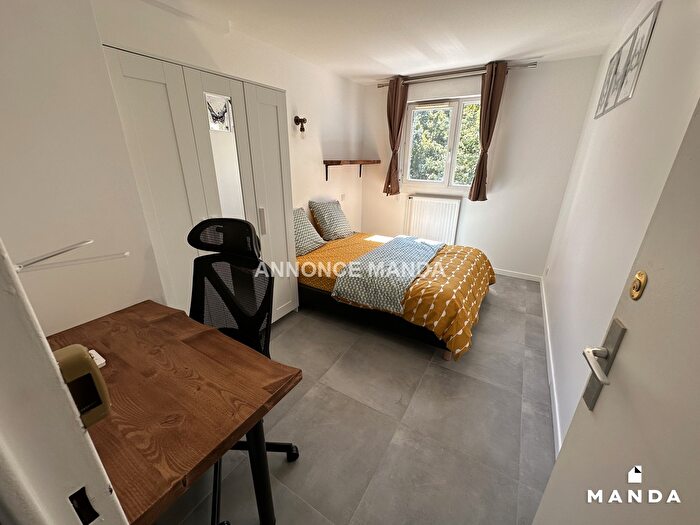 Champs-sur-Marne, Le Luzard, Picasso : Appartement 7 pièces à louer