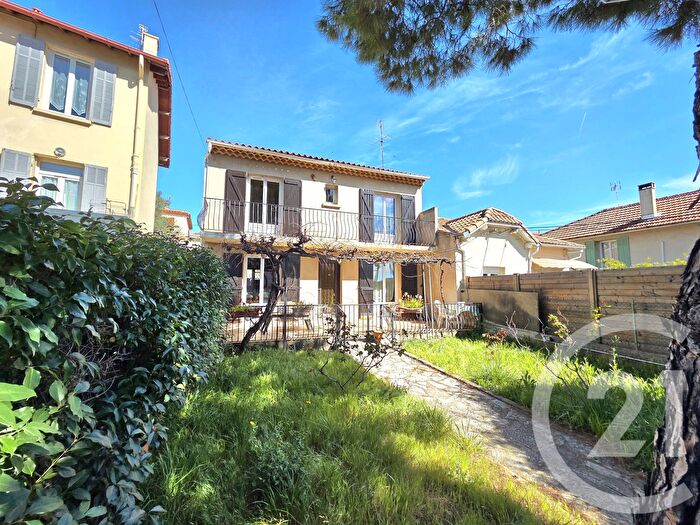 Maison à vendre - Marseille e , La Fourragère - 6 pièces - 5 chambres