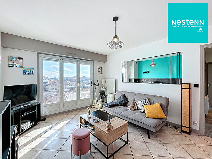 Appartement à vendre - Montrond-les-Bains - 2 pièces - 1 chambre