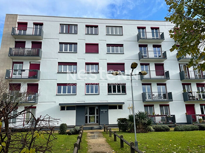Appartement à louer - Talence, Centre-ville, Université, Lycée - 1 pièce - 3 chambres