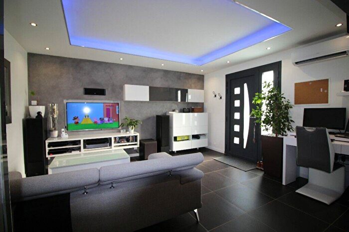 Appartement 3 pièces à Ouest, Fuveau, à louer