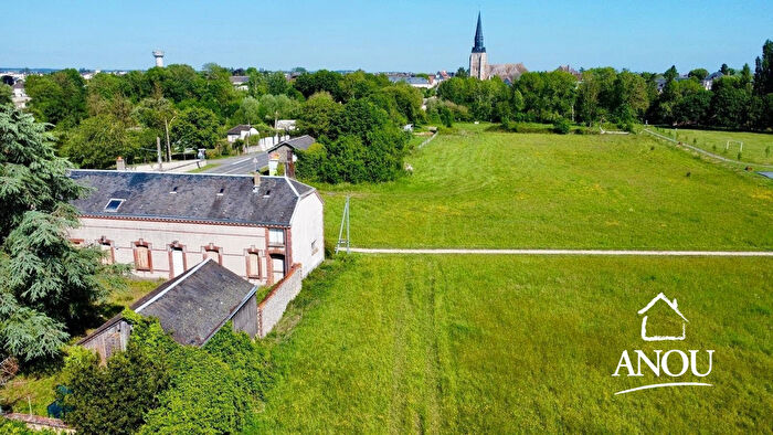 Maison 6 pièces à Yèvres, à vendre