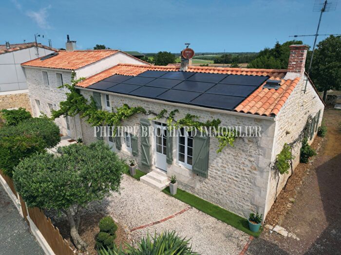 Maison 7 pièces à Péault, à vendre