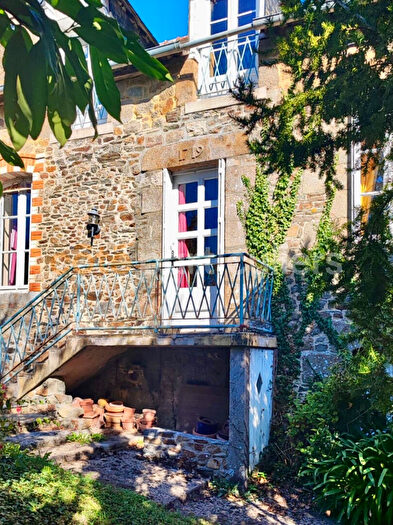 Maison 7 pièces à vendre - Saint-Georges-de-Gréhaigne