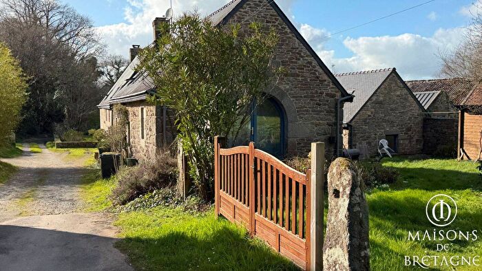 Maison à louer - Pont-Aven - 6 pièces - 4 chambres