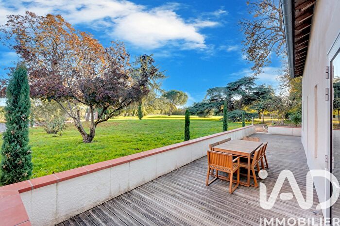 Maison à vendre - Saint-Lieux-lès-Lavaur - 15 pièces - 9 chambres