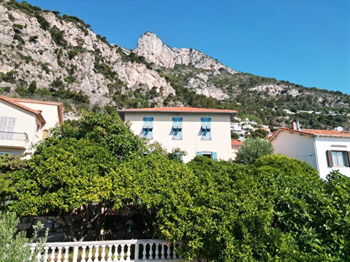 Maison 10 pièces à Cap-d'Ail, à vendre