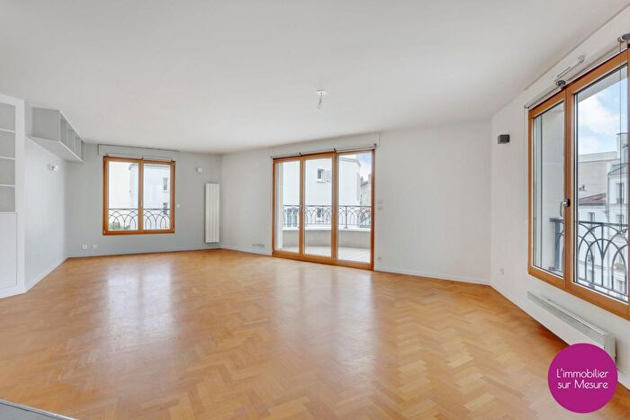 Appartement à vendre - Paris e , Bel-Air, Sud - 5 pièces - 4 chambres