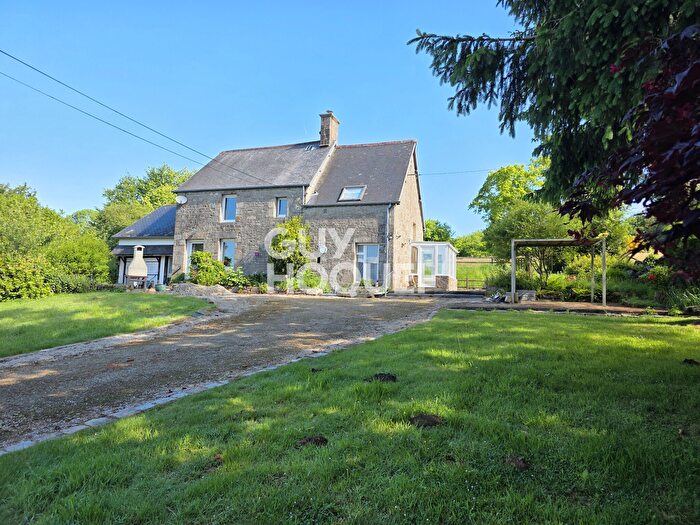 Saint-Michel-de-Montjoie - Maison 4 pièces à vendre