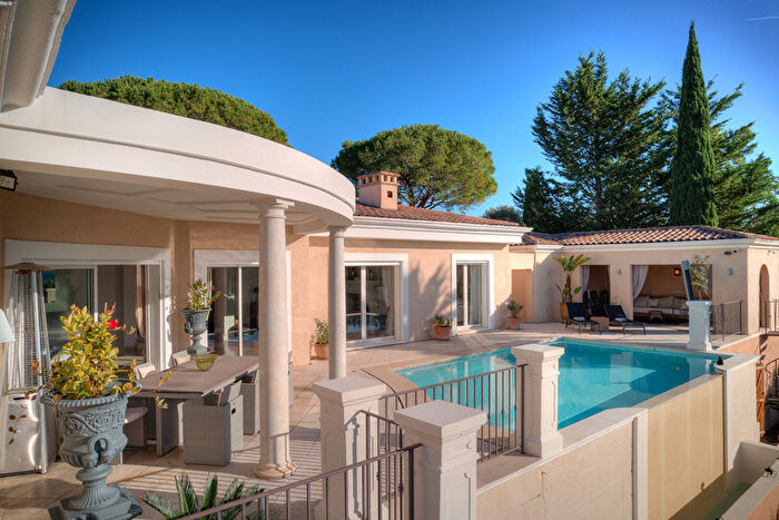 Maison à vendre - Mouans-Sartoux - 6 pièces - 4 chambres