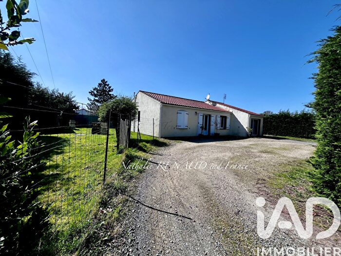 Maison à vendre - Challans, Route de Cholet, Route de la Roche-sur-Yon - 5 pièces - 3 chambres