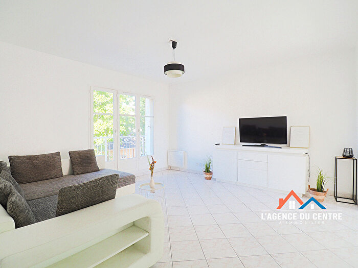 Carrières-sous-Poissy, Saint-Blaise : Appartement 3 pièces à louer