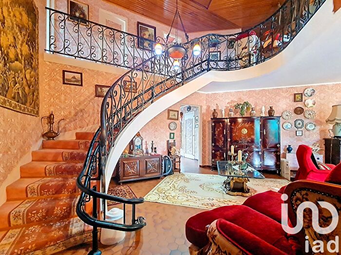 Maison à vendre - Suzay - 8 pièces - 5 chambres